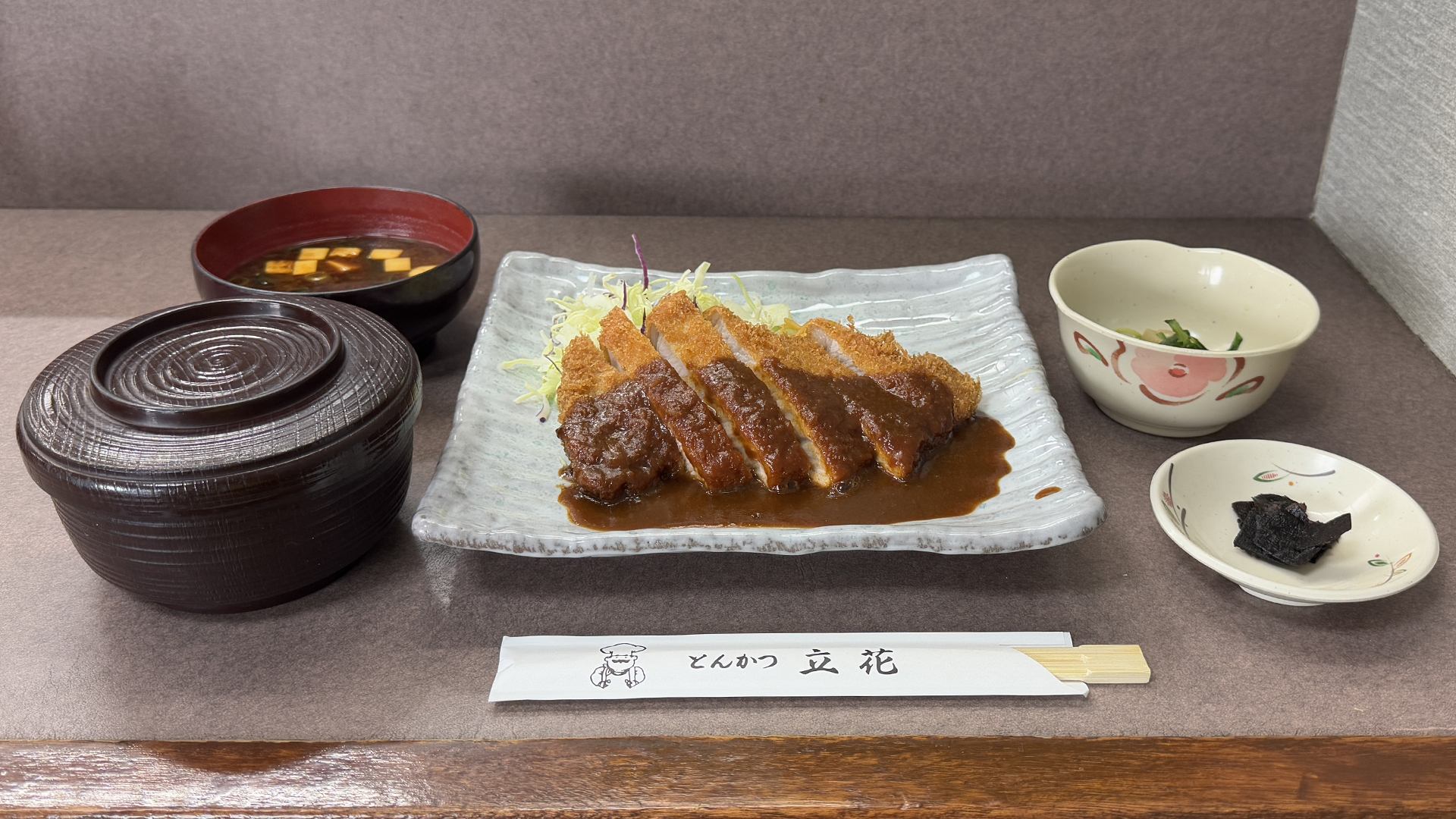 Osaka's new Tonkatsu boom! The thickest Katsudon in Japan, branded pork ...
